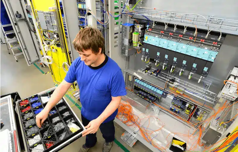 Praca na akord - co to dokładnie oznacza? - Streamsoft